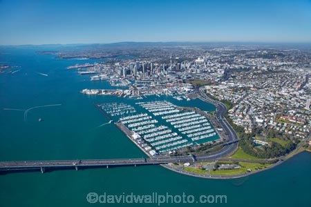 Auckland Harbour Bridge, Westhaven Marina, Waitemata Harbour, and CBD ...