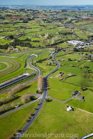 Pukekohe Park Raceway with motor and horse racing circuits, Pukekohe ...